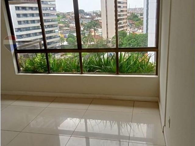 Encontre Seu Lar Ideal em CASA FORTE: 3 Quartos e Lazer!
