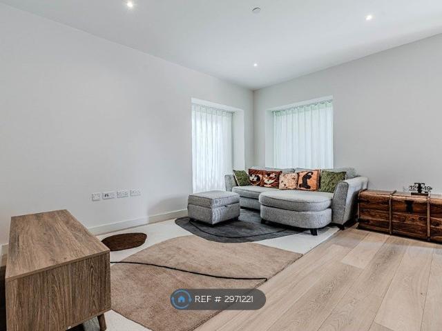 Endurance House, London E16, 1 bed flat to rent, £2,250 pcm | PrimeLocation
