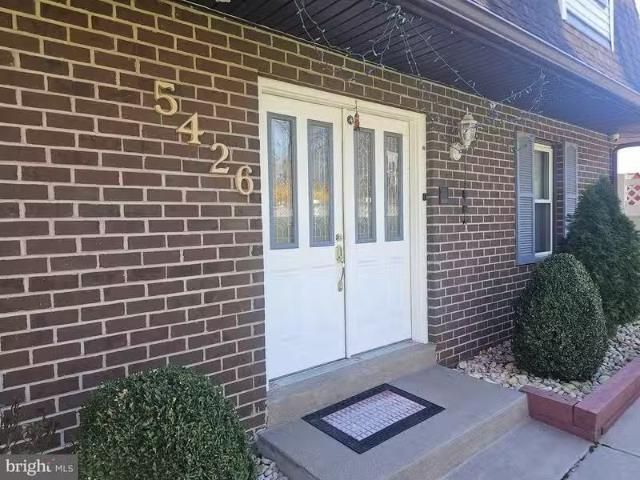 End Of Row/Townhouse, A Frame BENSALEM, PA 5426 Groton Rd