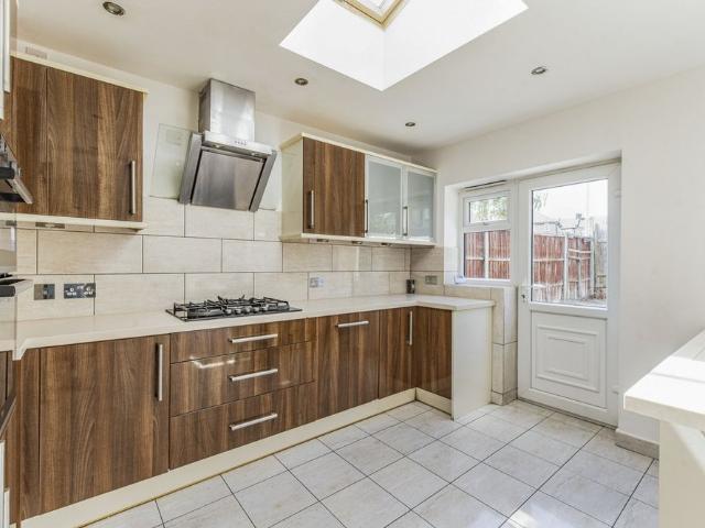 End Of Terrace House to rent Cameron Road, London, SE6