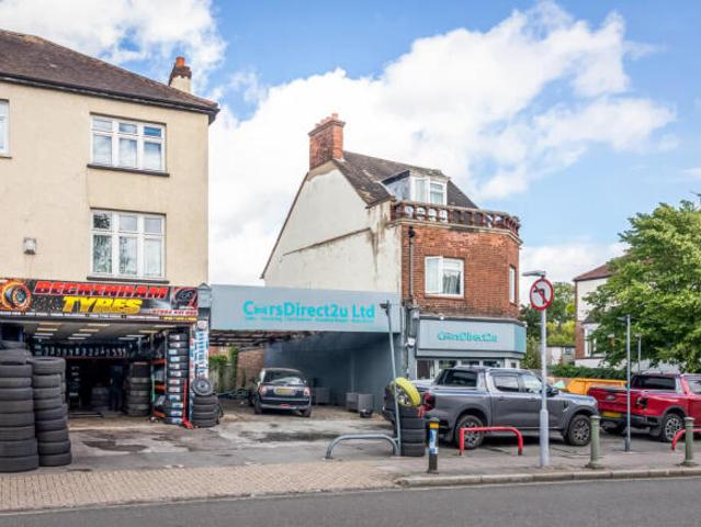 End of terrace house for sale in Elmers End Road, Beckenham, Kent, BR3