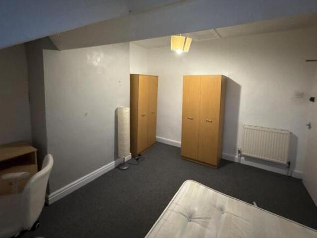 End of terrace house for rent in Room 7, Top Floor Front, Edgbaston, B16