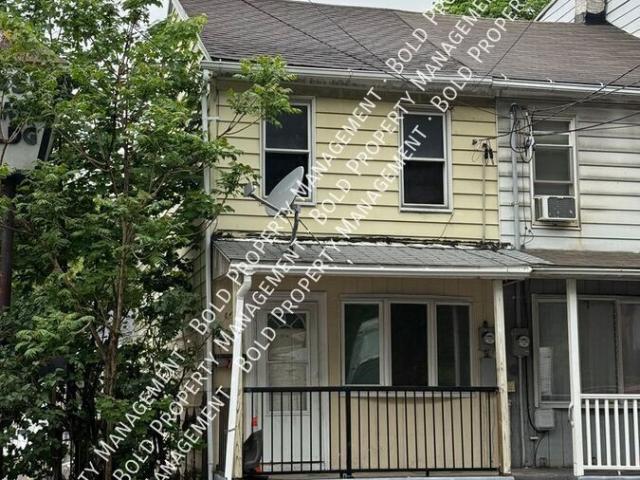 End Row Home 3 Bed 2 Bath in Pottsville