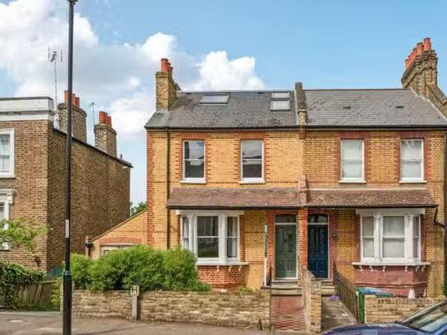 End terrace house to rent in Lansdowne Lane, London SE7