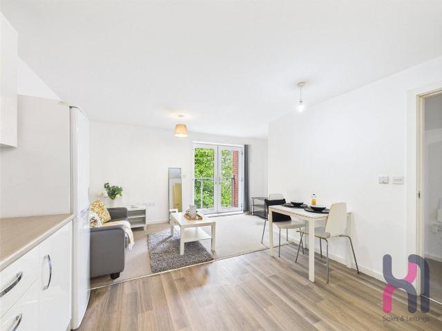Endeavour House, 1B Elmira Way M5, 2 bed flat to rent, £1,200 pcm | PrimeLocation