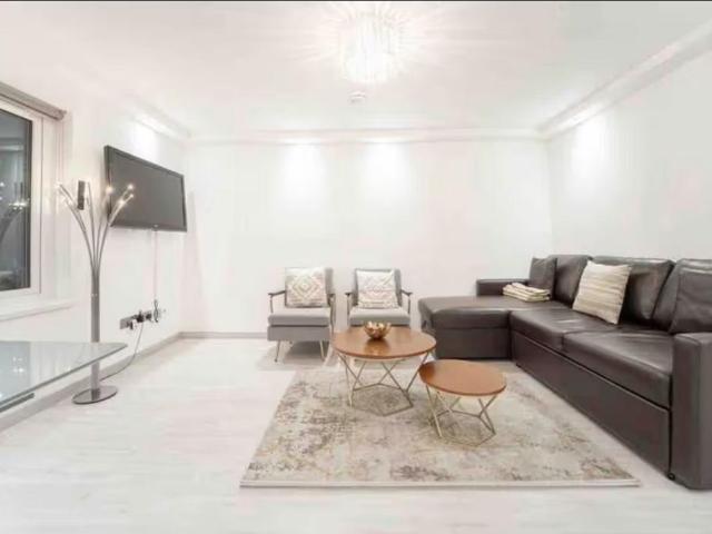 Endell Street 3 bed apartment to rent £4,996 pcm £1,153 pw