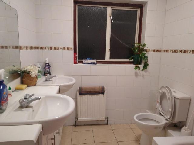 Endersleigh Gardens, London NW4, Room to rent, £900 pcm | PrimeLocation