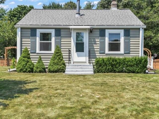 Endicott Dr, Warwick, Home For Sale