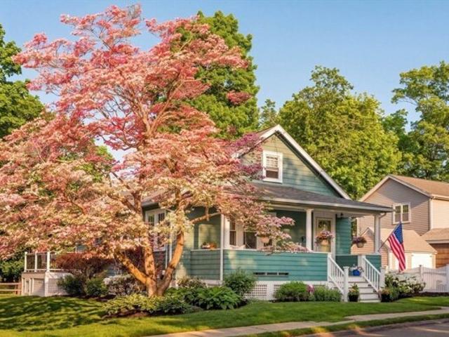 Endicott Rd, Stoneham, Home For Sale