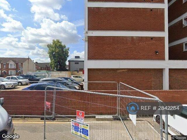 Endsleigh Road, Bedford, MK42 2 bed flat to rent £1,000 pcm £231 pw