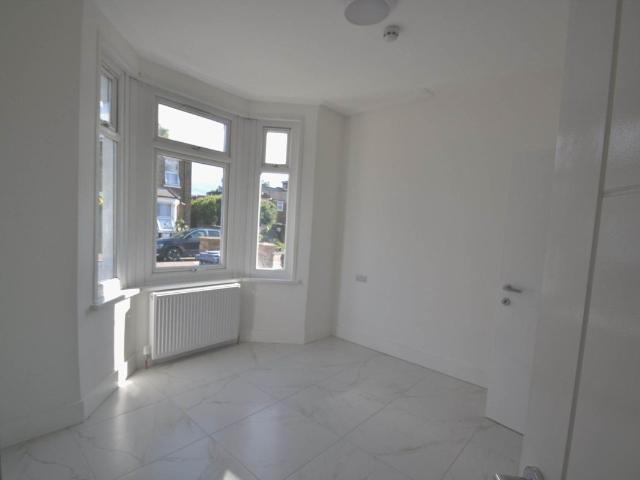 Endsleigh Road, London W13, Room to rent, £1,000 pcm | PrimeLocation