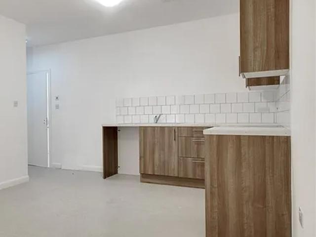 Enfield Retail Park, Annesa, 13 Crown Road, Enfield, EN1 1TH, United Kingdom | 1 bed apartment for rent #138694747 | Rentberry