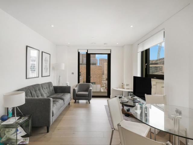 Engineers Way, Wembley HA9 2 bed apartment to rent £2,250 pcm £519 pw