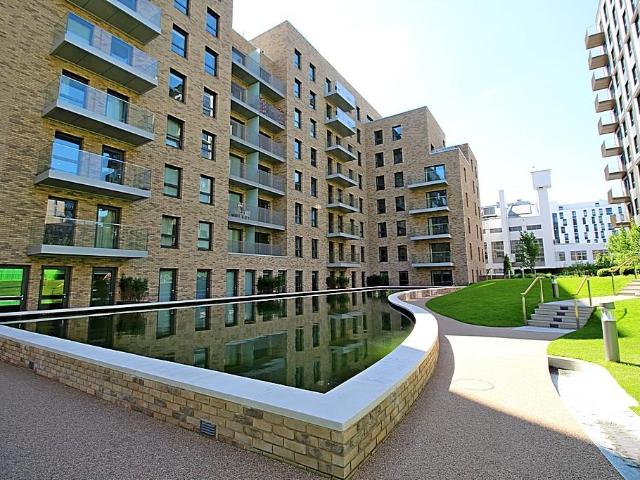 Engineers Way, Wembley, HA9 2 bed flat to rent £2,500 pcm £577 pw