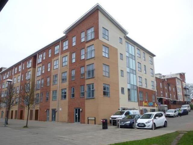 Englefield House, Moulsford Mews, 2 Bedroom Apartment