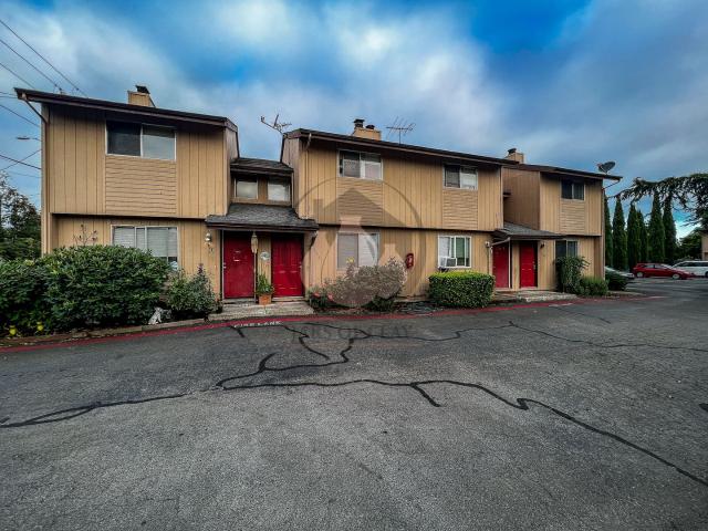 Englewood Apartments #2023 LL767