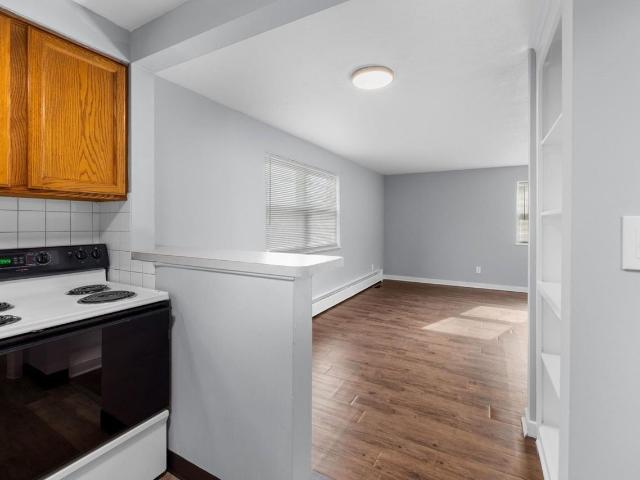 Englewood Apartments 2 Bedroom Apartment for Rent at 724 Englewood Ave, Tonawanda, NY 14223 Wilton Argonne