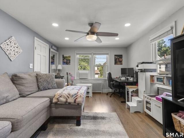 Englewood Ave, Bridgeport, Home For Sale