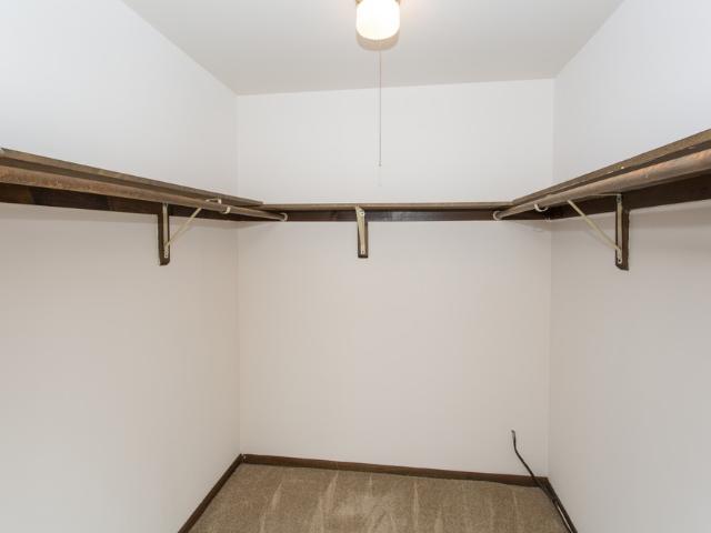 English Meadows Apartment Homes, Greenfield WI 1 Bedroom Apartment for Rent at 6510 W English Meadows Dr, Greenfield, WI 53220