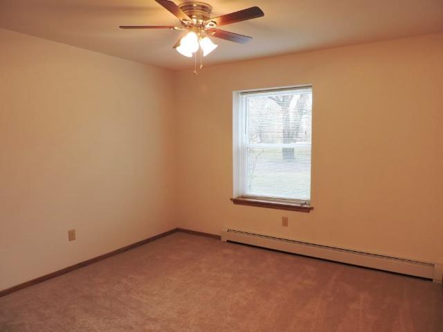 English Meadows Apartment Homes, Greenfield WI 1 Bedroom Apartment for Rent at 6510 W English Meadows Dr, Greenfield, WI 53220