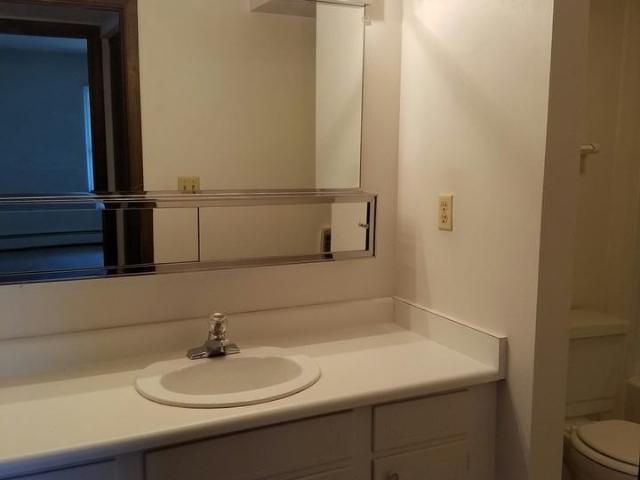 English Meadows Apartment Homes, Greenfield WI 2 Bedroom Apartment for Rent at 6510 W English Meadows Dr, Greenfield, WI 53220