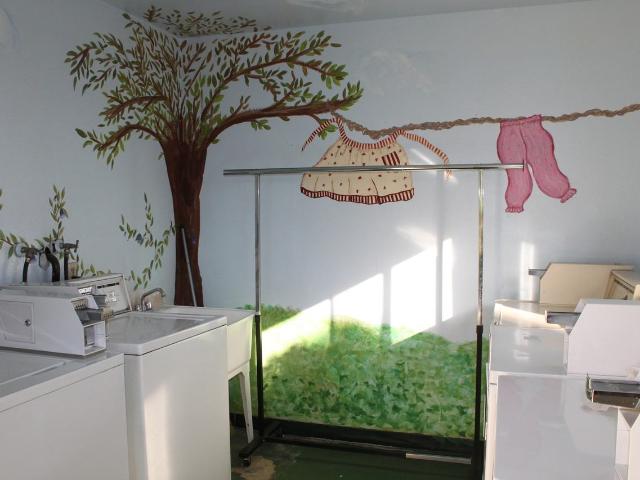 English Oaks 1 Bedroom Apartment for Rent at 360 360 / 390 North San Antonio, Upland, CA 91786