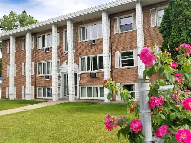 English Conway Place 1 Bedroom Apartment for Rent at 1351 Conway St, St. Paul, MN 55106 Dayton's Bluff