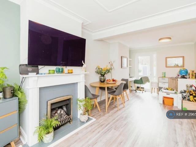 English Road, Southampton, SO15 3 bed terraced house to rent £1,580 pcm £365 pw