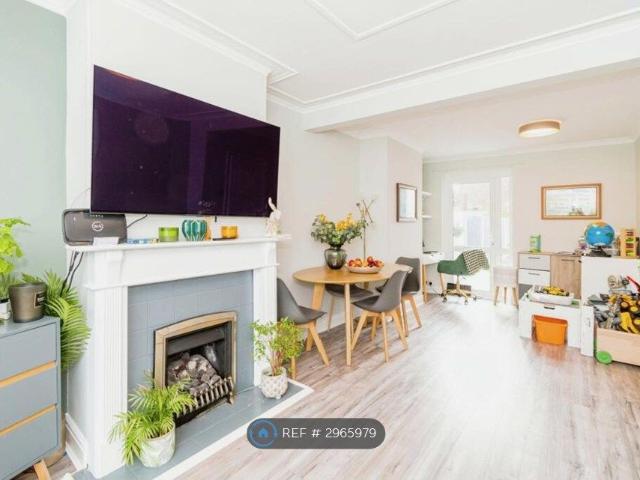 English Road, Southampton SO15, 3 bed terraced house to rent, £1,580 pcm | PrimeLocation