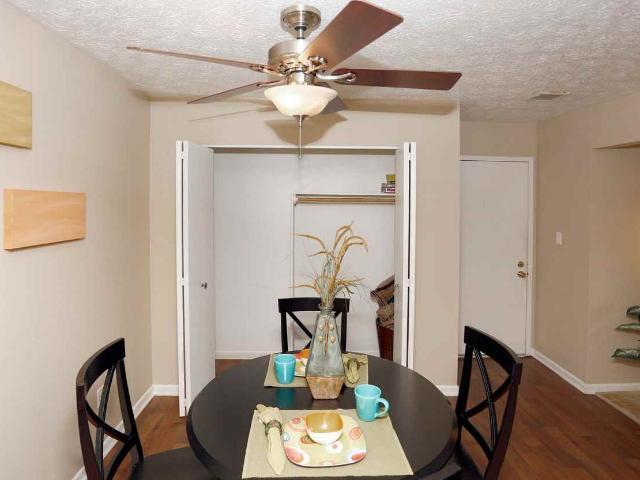 English Village Apartments 1 Bedroom Apartment for Rent at 545 English Village Dr, Indianapolis, IN 46239 Irvington