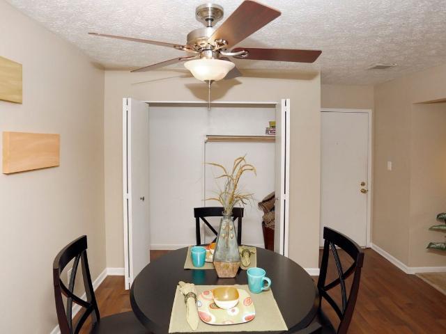 English Village Apartments 1 Bedroom Apartment for Rent at 545 English Village Dr, Indianapolis, IN 46239 Irvington
