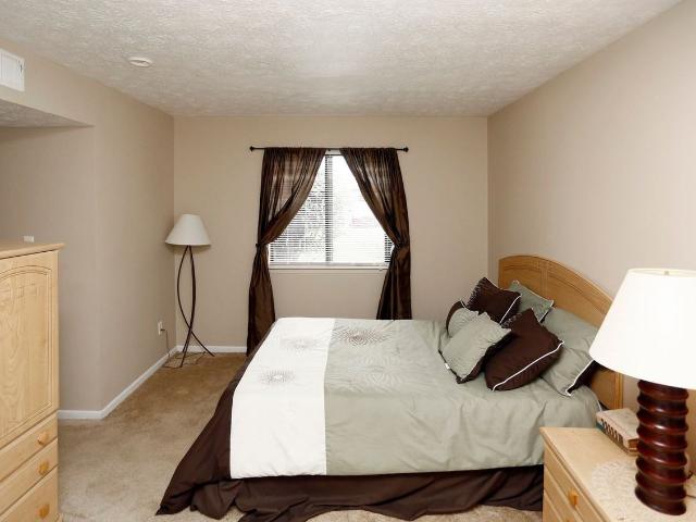English Village Apartments 2 Bedroom Apartment for Rent at 545 English Village Dr, Indianapolis, IN 46239 Irvington