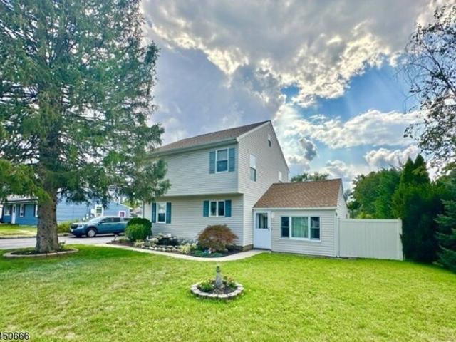 Englishtown Rd, Old Bridge Township, Home For Sale