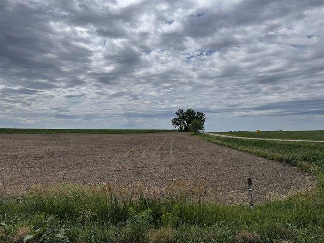 Englund Subdivision 10 Englund Sub Lot 21 06, Hastings, NE 68901