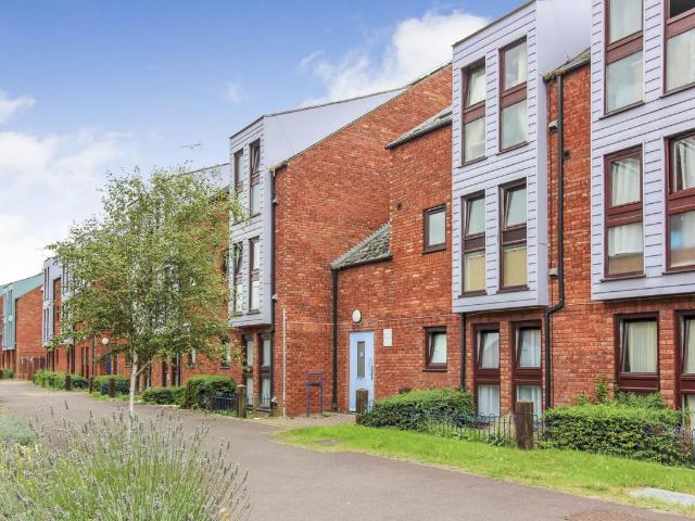 Enid Blyton House, Wycliffe End HP19, 1 bed flat to rent, £1,000 pcm | PrimeLocation