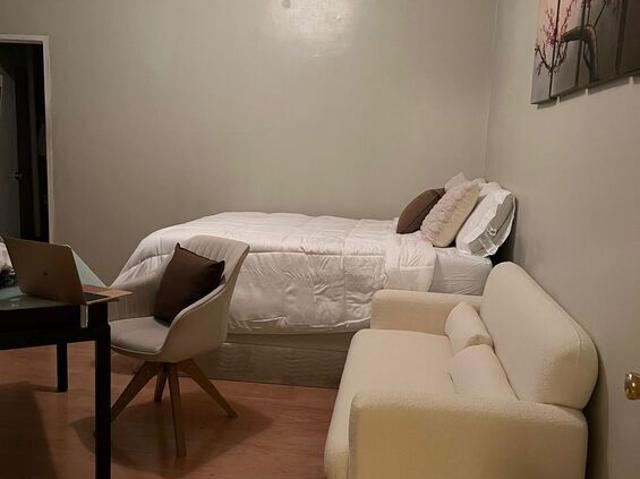✨Enjoy this SUBLET with a private bath✨