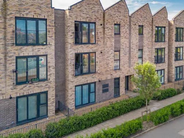 Enriqueta Rylands Close, Stretford, M32 0YA, United Kingdom | 1 bed apartment for rent #167827883 | Rentberry