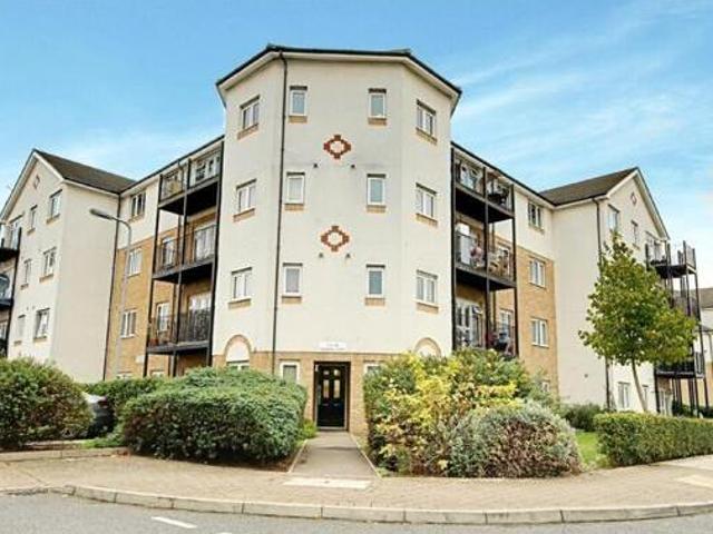 Enstone Road, Enfield, 2 Bedroom Flat