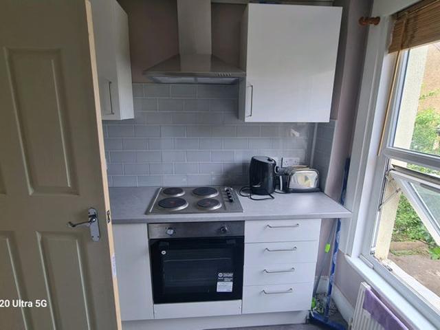 Ensuit Seperate Kitchen Price Drop