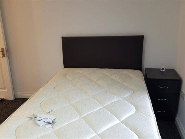 Ensuite all utilities wifi incl