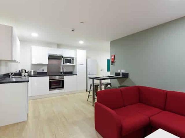 Ensuite Bronze