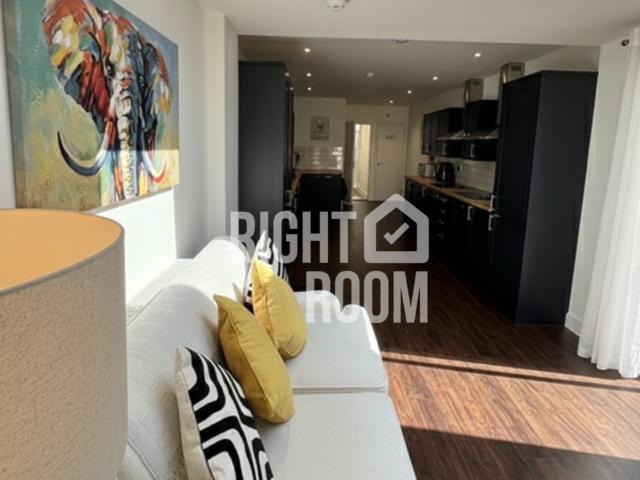 Ensuite Double Room, Oriel Road, PO2 9EQ