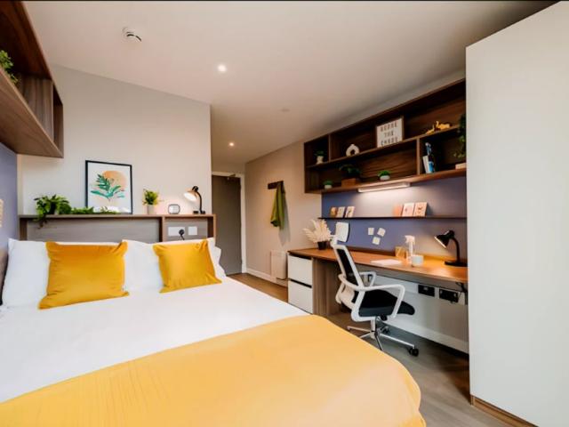 Ensuite Gold
