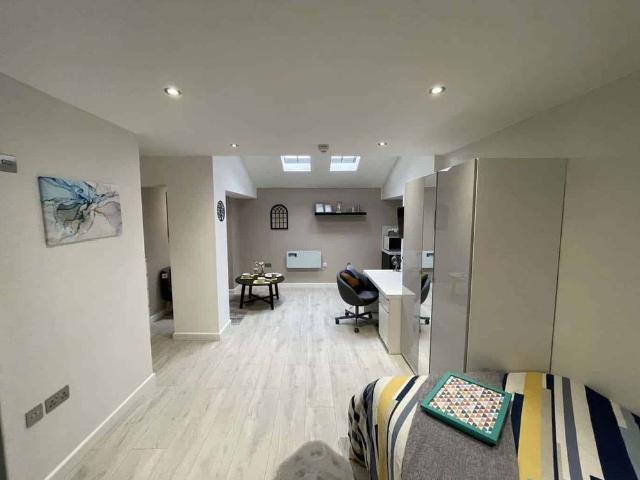 Ensuite Room