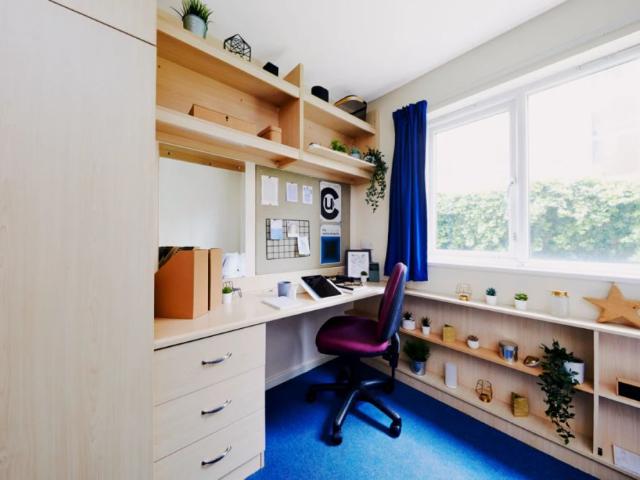 Ensuite Room