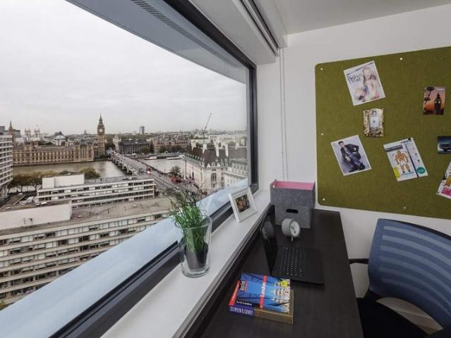 Ensuite Room Available – urbanest Westminster Brid