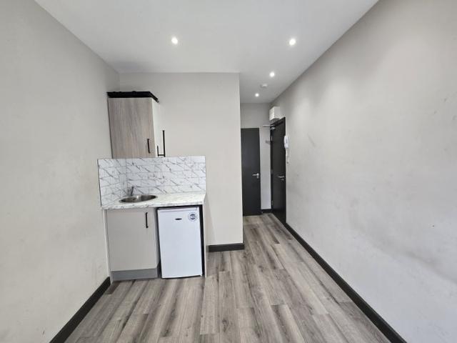 Ensuite Room with Private Bathroom Near Edgware!