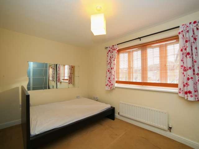 Ensuite room to rent in 3 bed houseshare in Barking, London