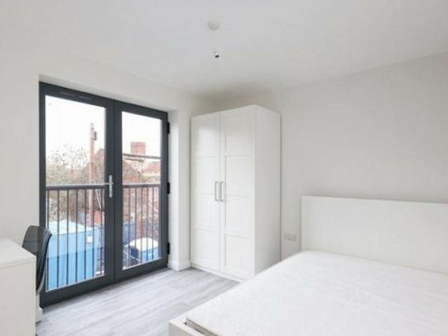 Ensuite Rooms in Houseshare
