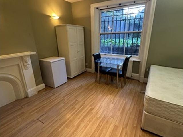 Ensuite Studio To Rent